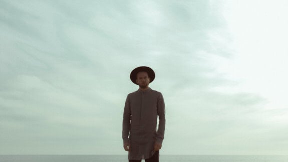 Singer-Songwriter: Die 11 besten Künstler aktuell ⋆ delamar.de