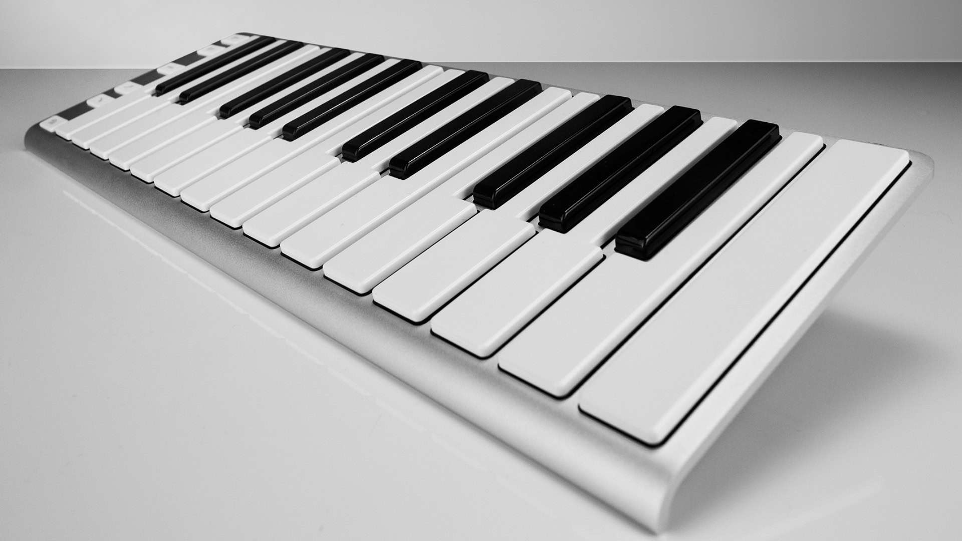 ESI Xkey 25: MIDI-Keyboard für den mobilen Einsatz ⋆ delamar.de