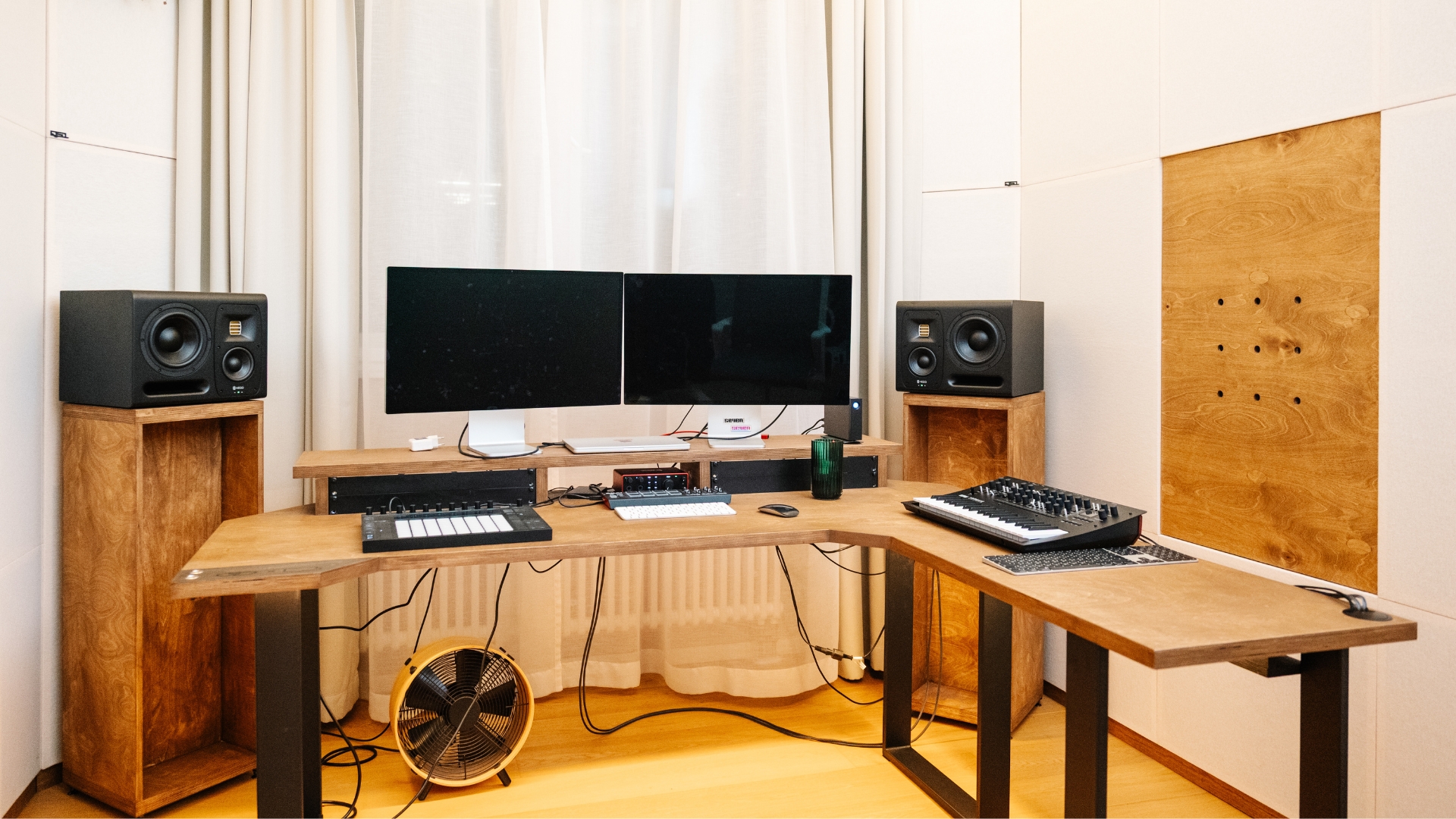 HEDD Audio TYPE 20 A-CORE: Analoger 3-Wege-Monitor ⋆ delamar.de